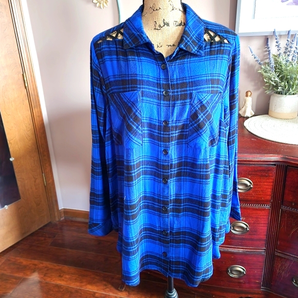 torrid | Tops | Torrid Royal Blue And Black Plaid Soft Flannel Button ...